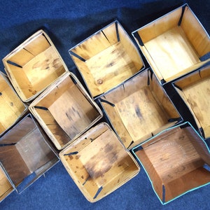 11 Vintage Wooden Berry Boxes Containers Choice Set of 11 Split Wood ...