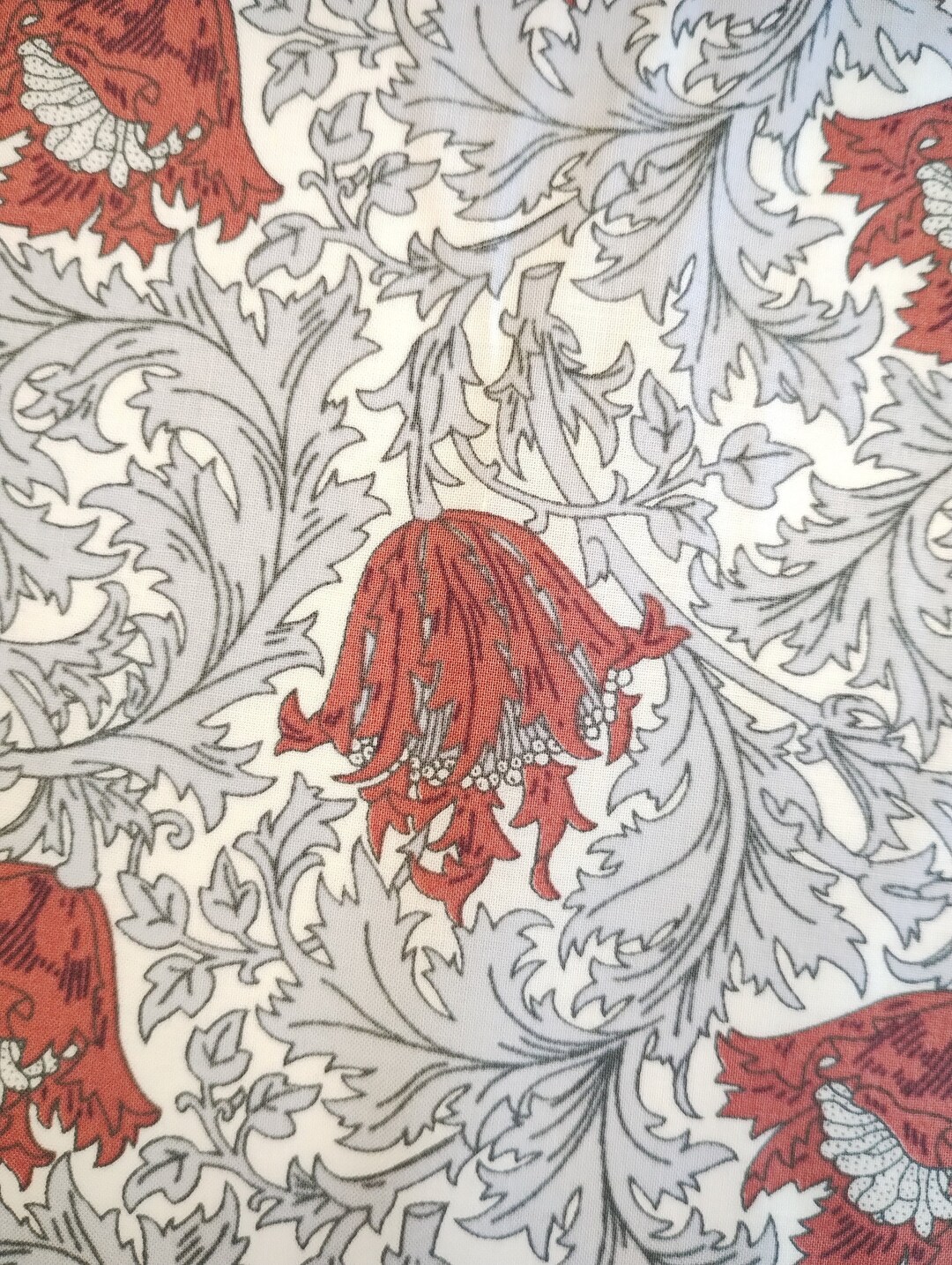 William Morris Red and Grey Anemone Lawn Cotton Textile for Dressmaking ...