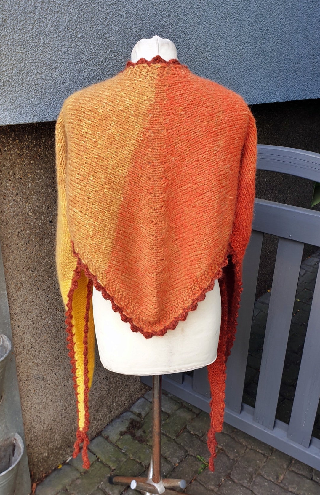 Large Triangular Cloth Yellow-orange Gradient 270x60 With ...