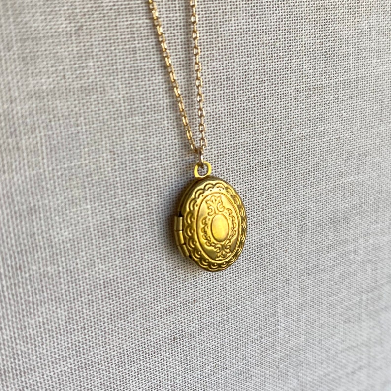 Small Locket Tiny Vintage Oval Etched Brass Floral Keepsake | Etsy