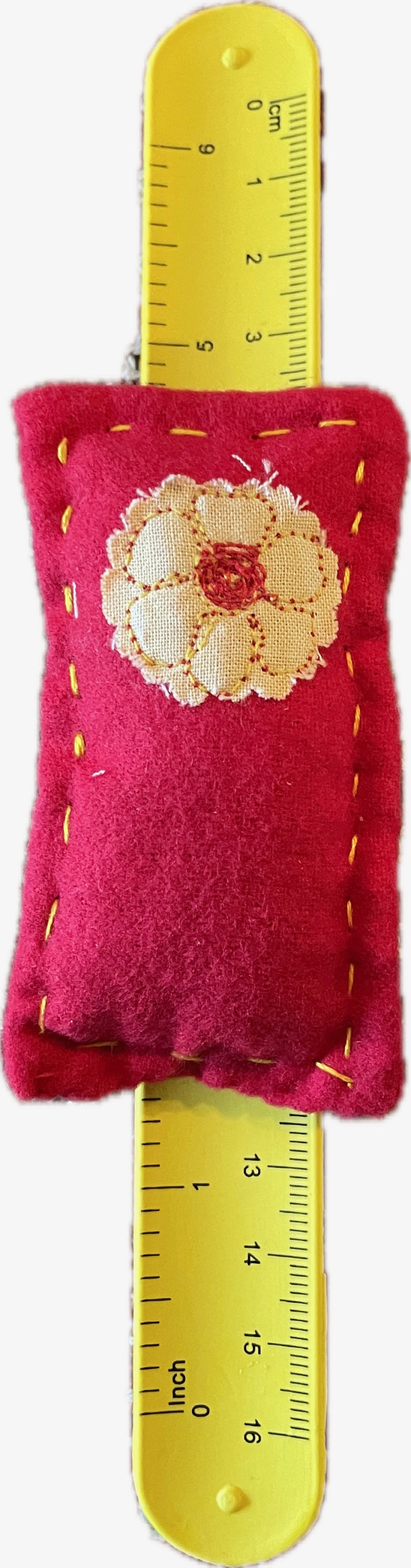 Snug-fitting Red With Yellow Flower Flannel Wrist Pin Cushion on Snap ...