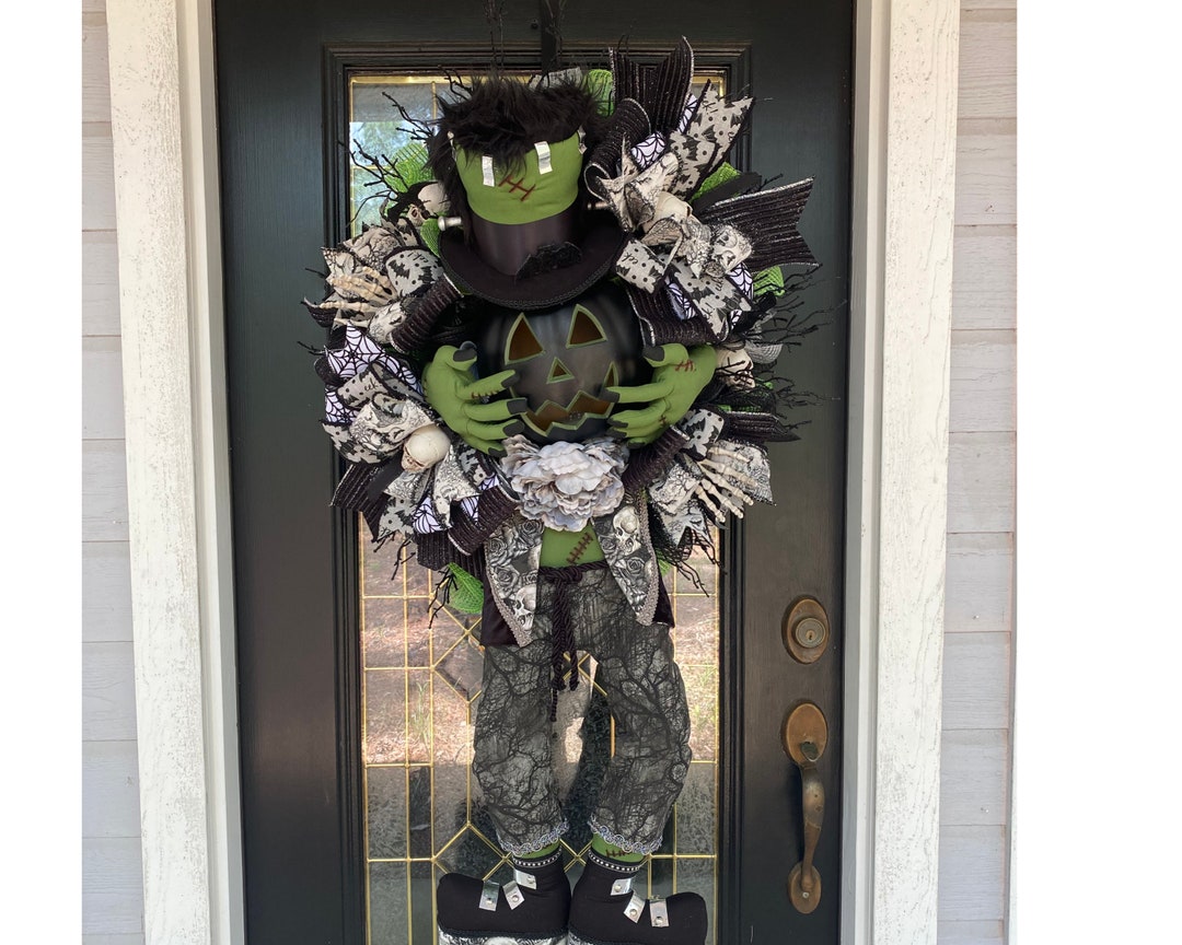 XL Halloween Frank Wreath, Spooky Monster Wreath With Light up Pumpkin ...