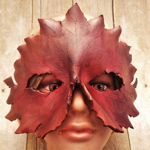 Handmade Leather Leaf Mask – Autumn Cosplay, Masquerade Accessory - Etsy