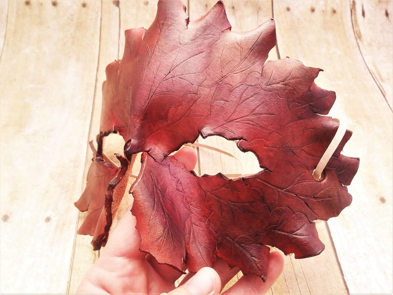 Handmade Leather Leaf Mask – Autumn Cosplay, Masquerade Accessory - Etsy