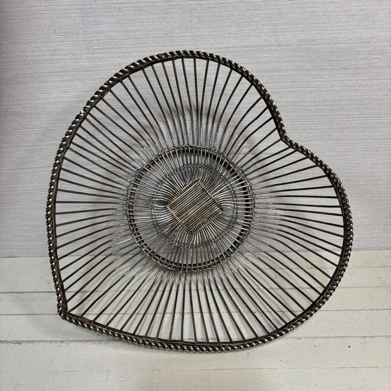 Wire Heart Basket - Etsy