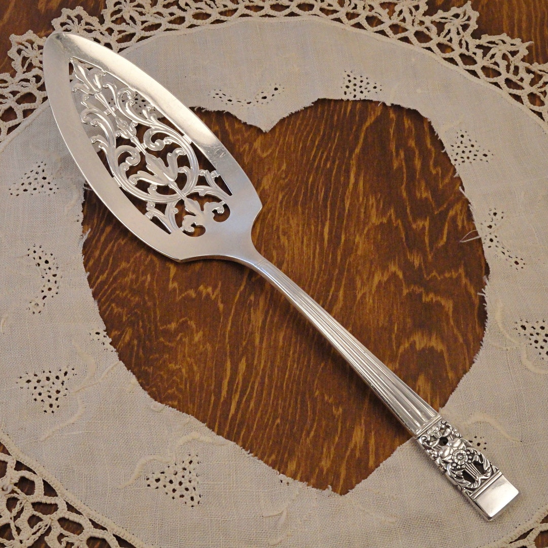 Oneida Community CORONATION Art Deco Pierced Pie Cake Server - Etsy
