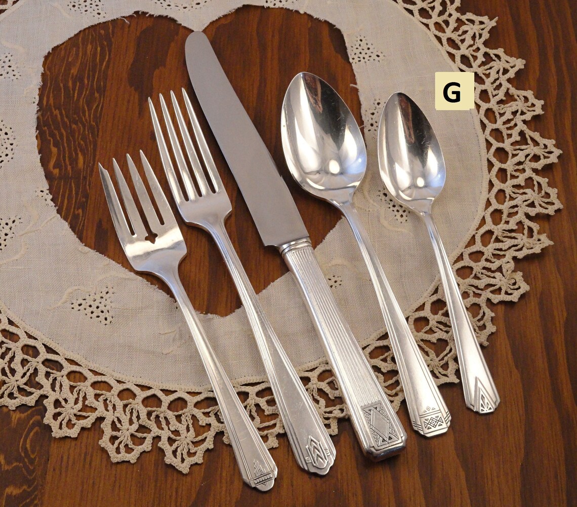 Geometric Art Deco Place Settings 1920s and 1930s Silverplate Patterns ...