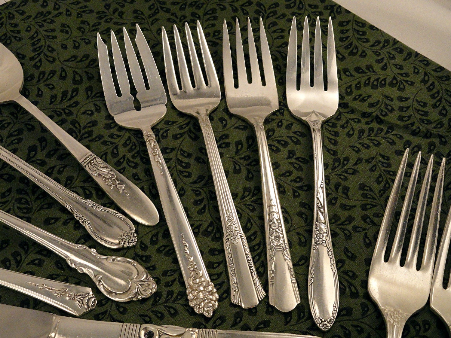 Silverplate Place Settings Silverware Service for 4 With Serving Set ...