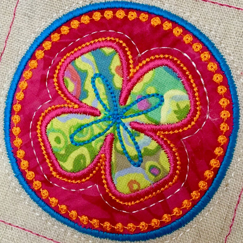 Tulip Quilt Embroidered Applique Design 5x5 6x6 7x7 | Flowerdog Designs ...