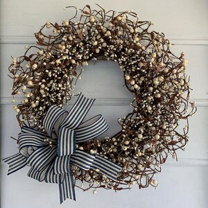 Berry Wreath Cream, Farmhouse Berry Wreaths, Ivory and Cream Berry ...