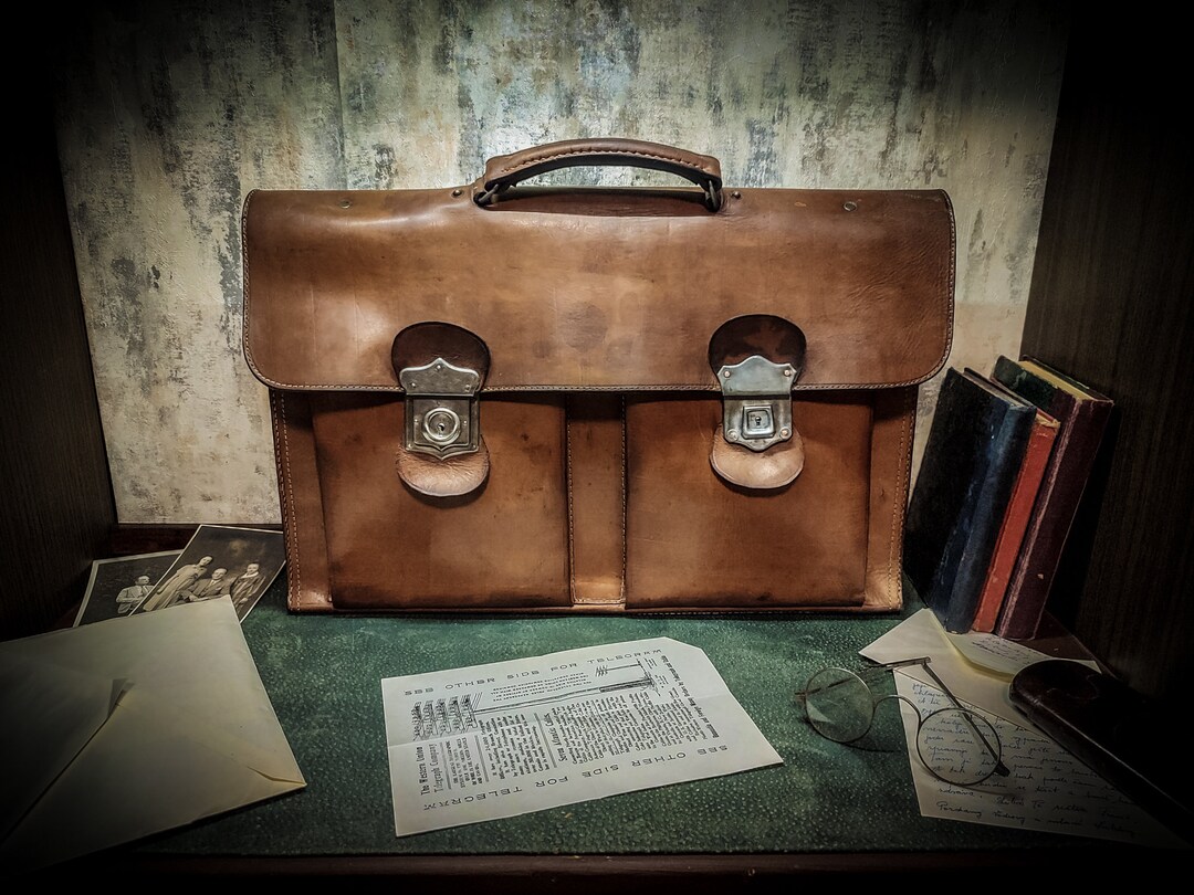 Vintage Briefcase From the 1930s/40s Fully Restored - Etsy