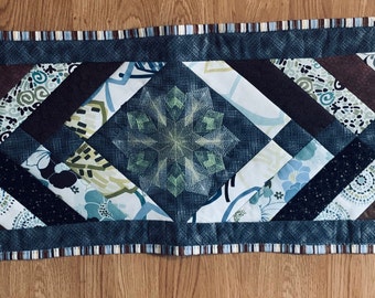 Friendship Table Runner Pattern - Etsy