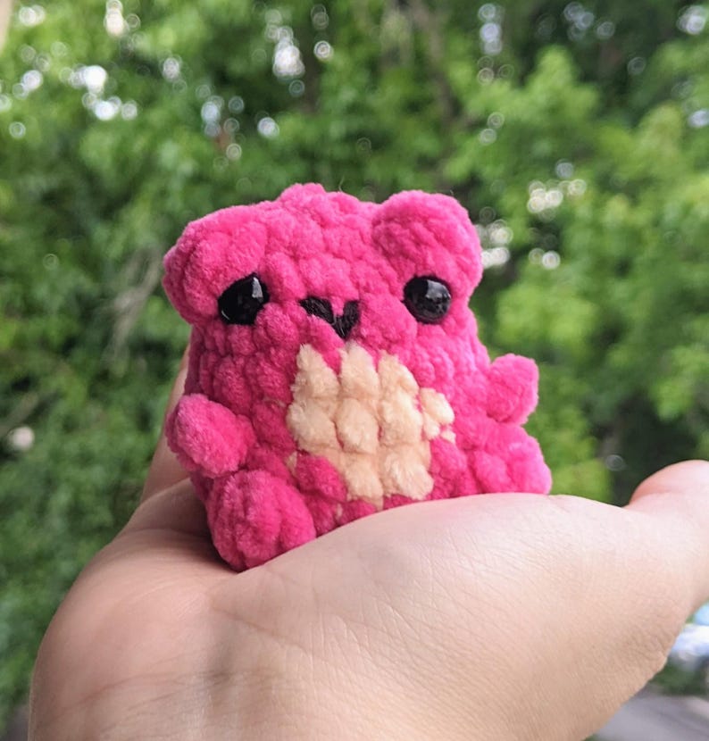 Tiny Crocheted Frogs – Plush Chenille Yarn Stuffed Animal | Cute Pocket ...