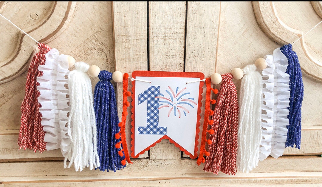 Patriotic Firework Red White Blue, High Chair Yarn Tassel Banner, High ...
