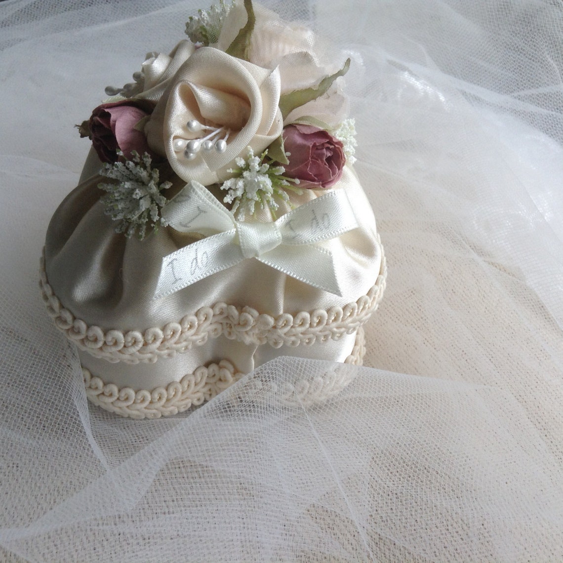 Heart Shape Wedding or Engagement Ring Box - Etsy