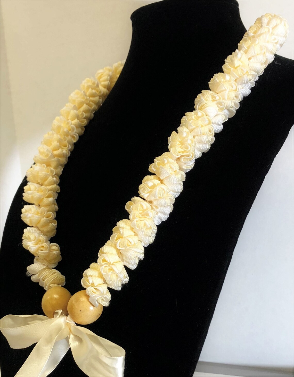 Ribbon lei pikake Hawaiian Wedding lei handmade ribbon leis | Etsy