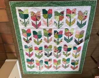 Dutch Tulip Quilt | Etsy