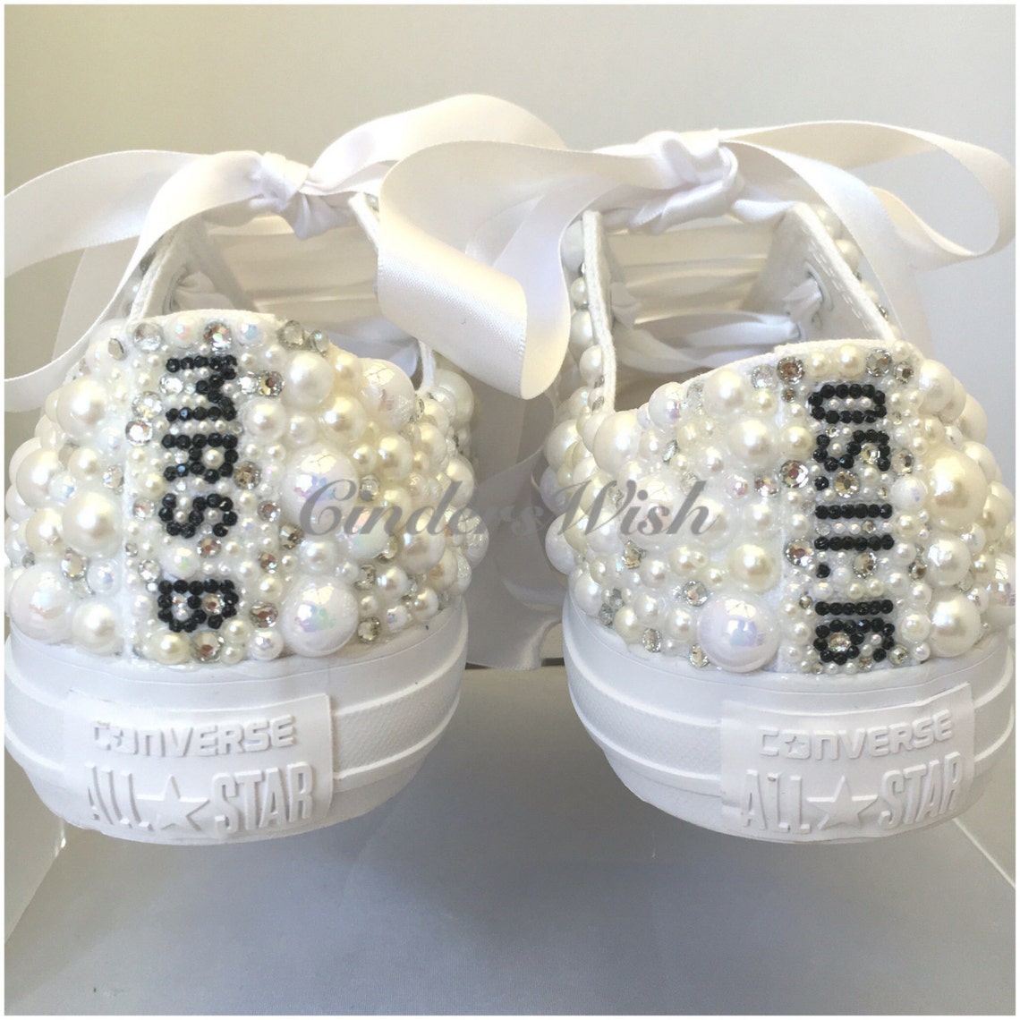 Luxury All White Wedding Converse Pearl Sparklers / White All | Etsy