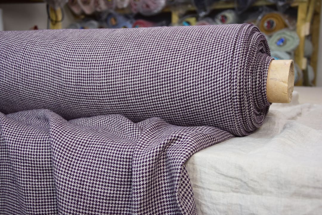 IN STOCK. 100% Linen Fabric Letta Hound's Tooth Purple 210gsm. Dog’s ...