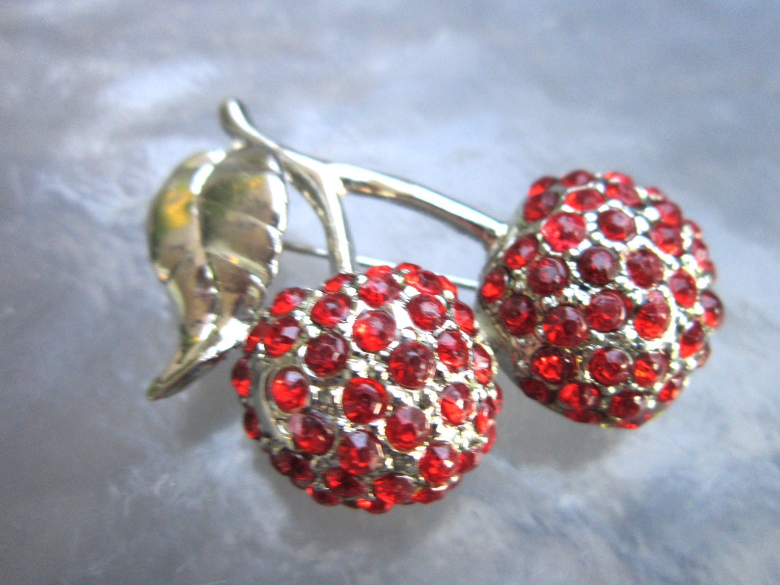 Vintage Red Rhinestone Cherry Jewelry Set, Brooch and Post Earrings - Etsy