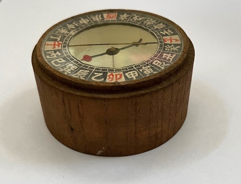 Chinese Vintage Compass With Lid - Etsy