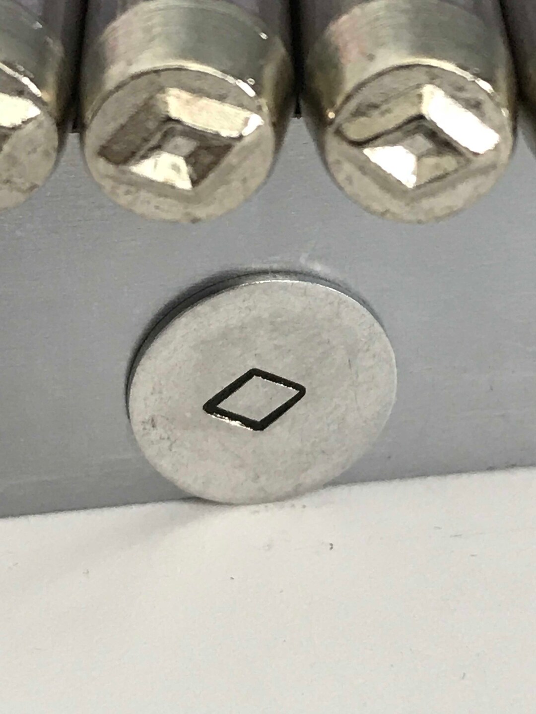 Diamond Metal Stamp, Outline Metal Design Stamp 6mm Geometric Design ...