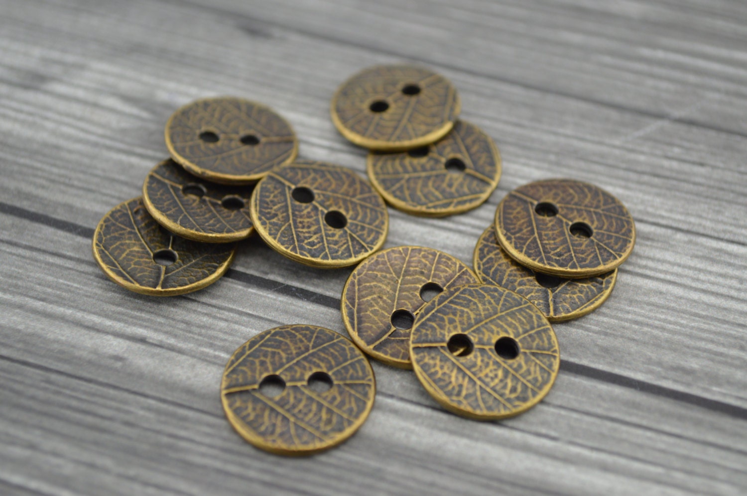 Tierracast Leaf Buttons Antique Brass Round Leaf Button | Etsy
