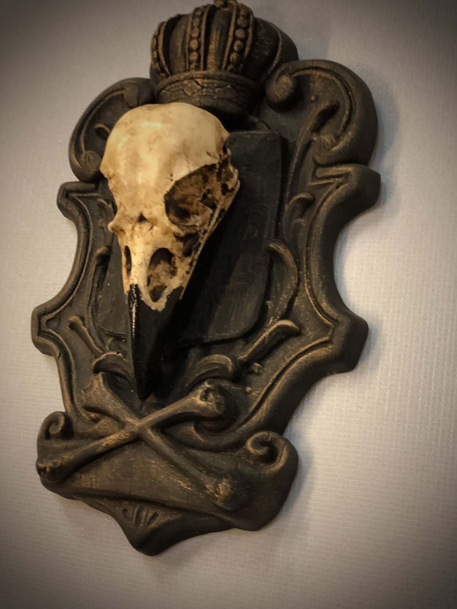 Hanging Skull Plaque - Etsy