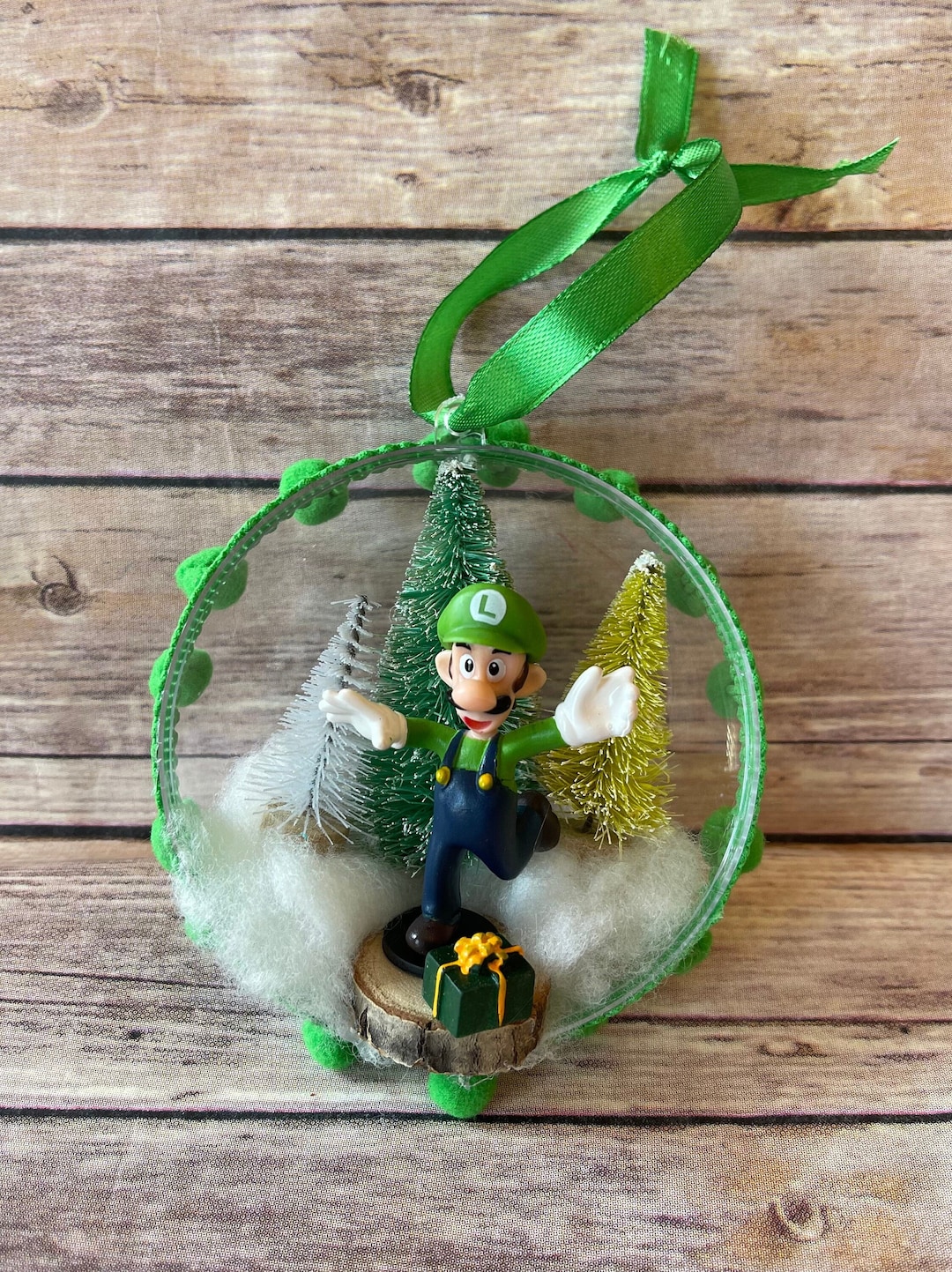 Large Luigi Running Open-faced Ball Ornament Christmas Gift 3D Video ...