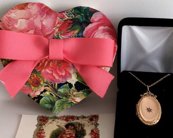 Victorian locket | Etsy