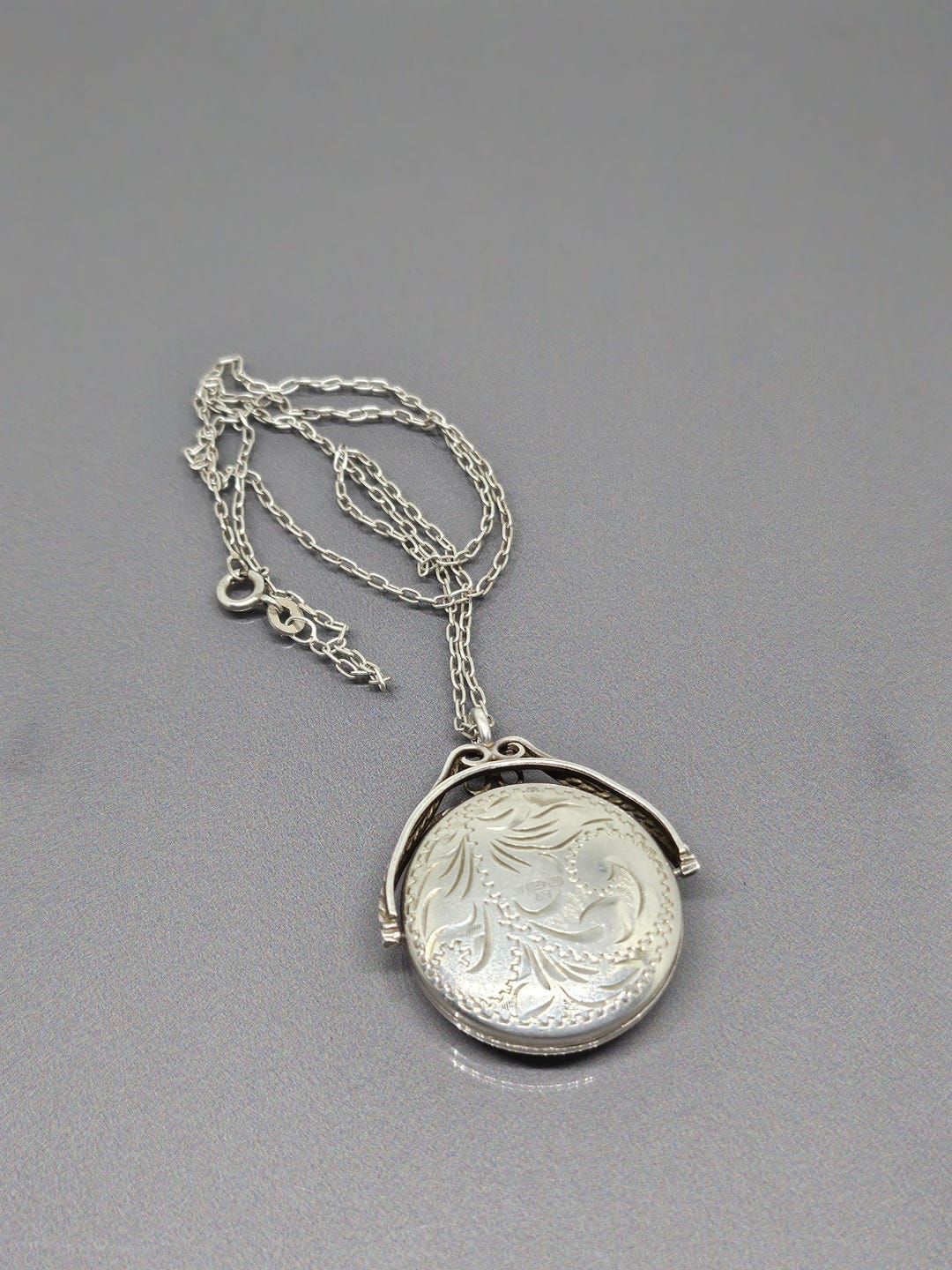Vintage Ornate Reliquary Locket Pendant Spinner Locket Photo Spinner ...