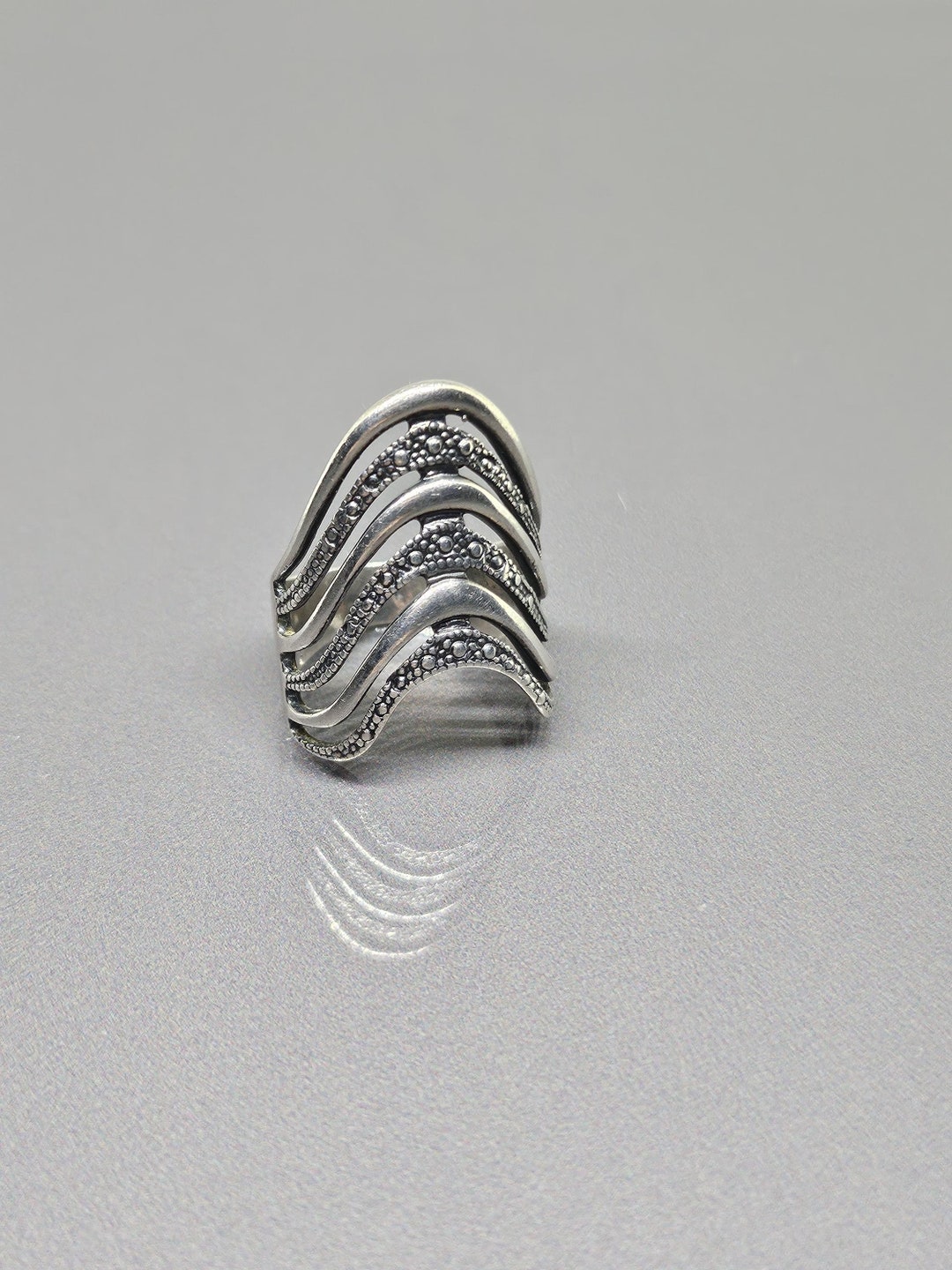 Vintage Wave Ring Wide Band Faux Stone Effect Ring Textures Multi Wave ...