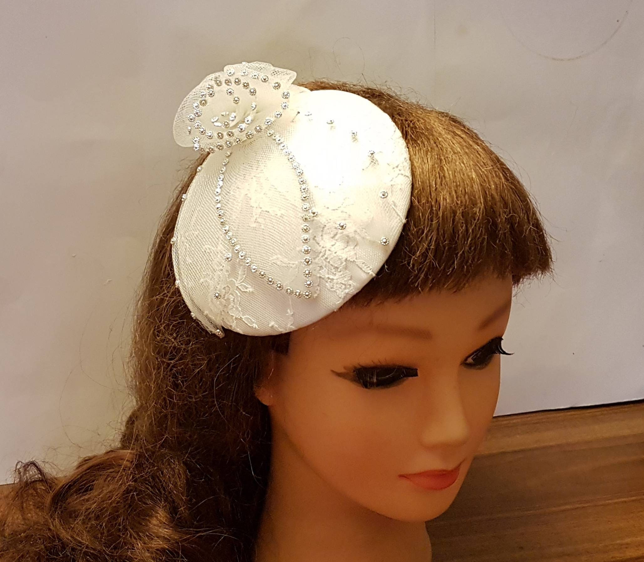 Vintage 1940s-50s Fascinator Veil Hat White, Ivory Lace Hat birdcage ...