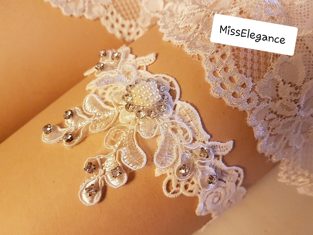 Wedding Garter-bridal Garter Vintage Garter. Crystal and Pearl Garter ...