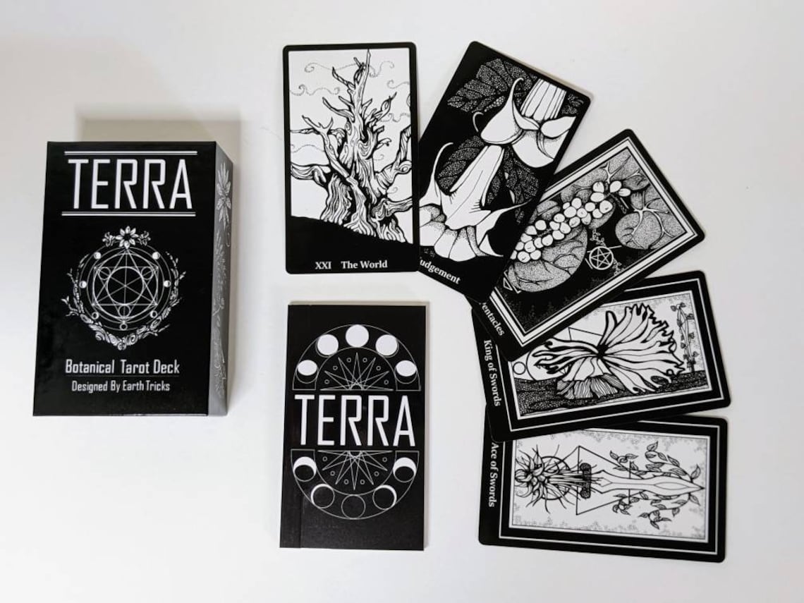 Terra: Botanical Tarot Deck / Plant Ally Deck / 78 Cards Hand - Etsy