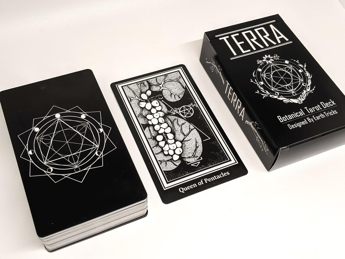 Terra: Botanical Tarot Deck / Plant Ally Deck / 78 Cards Hand | Etsy