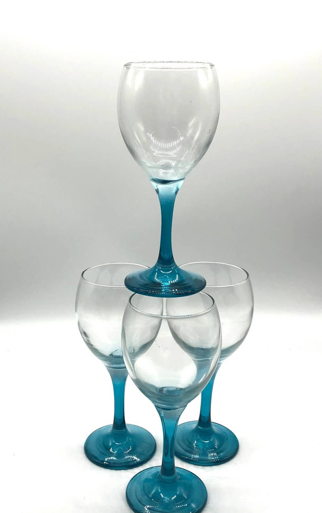 Four Gorgeous Aqua Stemmed Wine Goblets - Etsy
