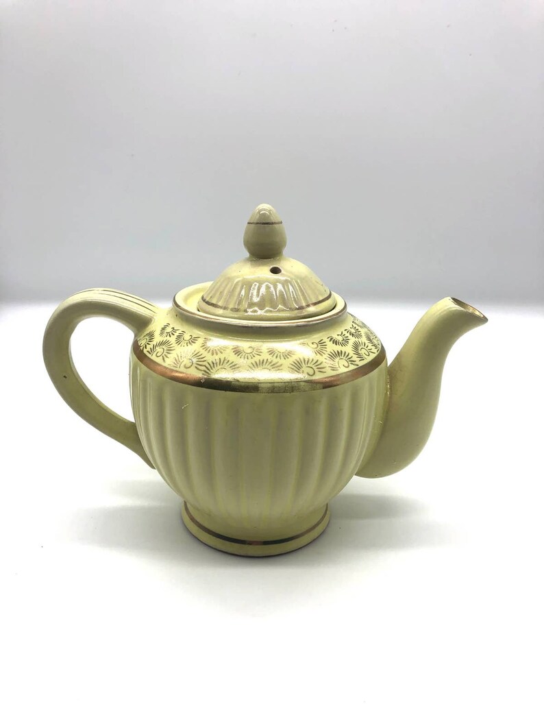 Gorgeous Valiant Made in Japan Yellow With Gold Accents Teapot - Etsy