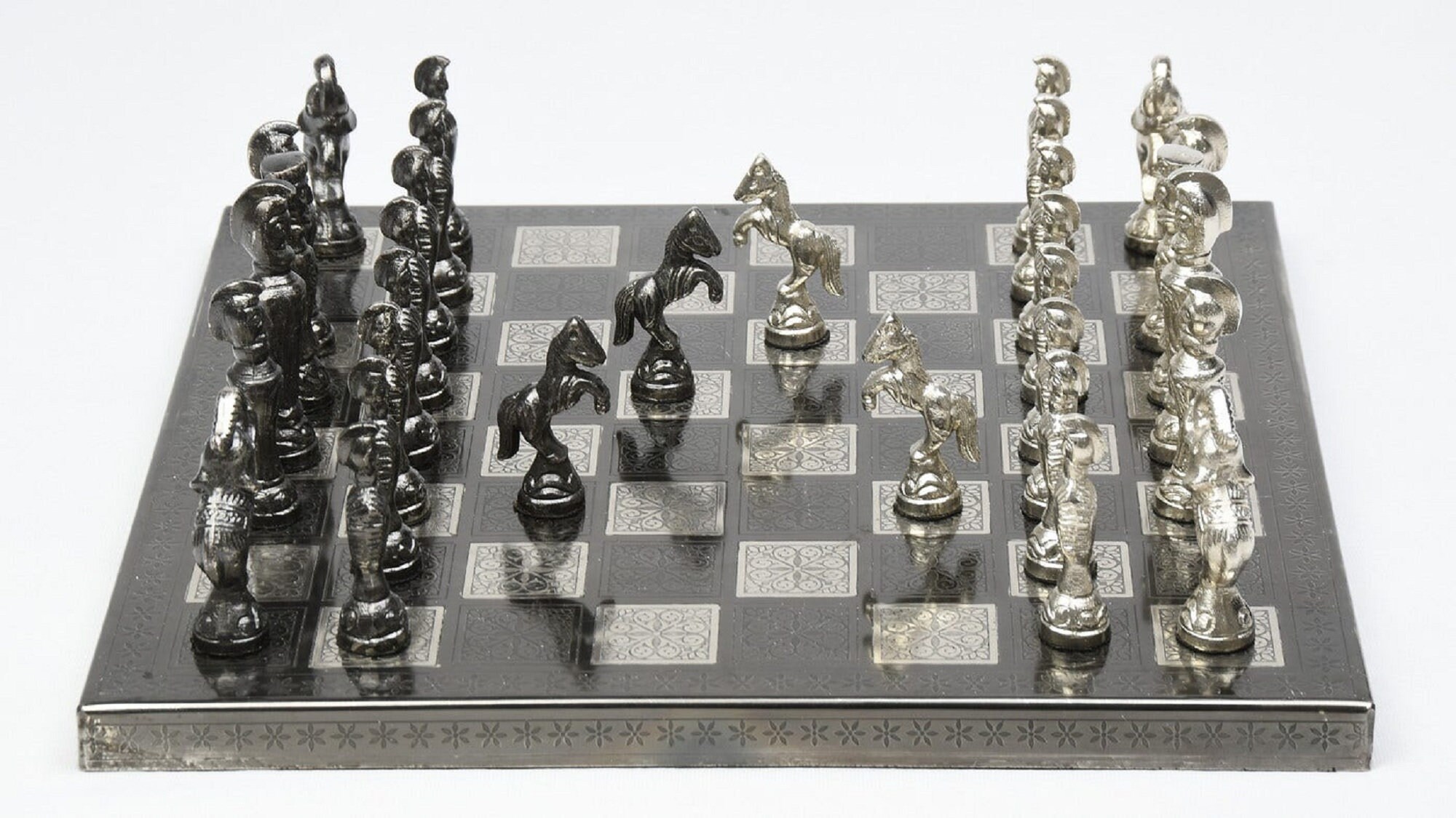 Brass Chess Pieces Handmade Antique Vintage Heavy Figure Iron Chess Set ...