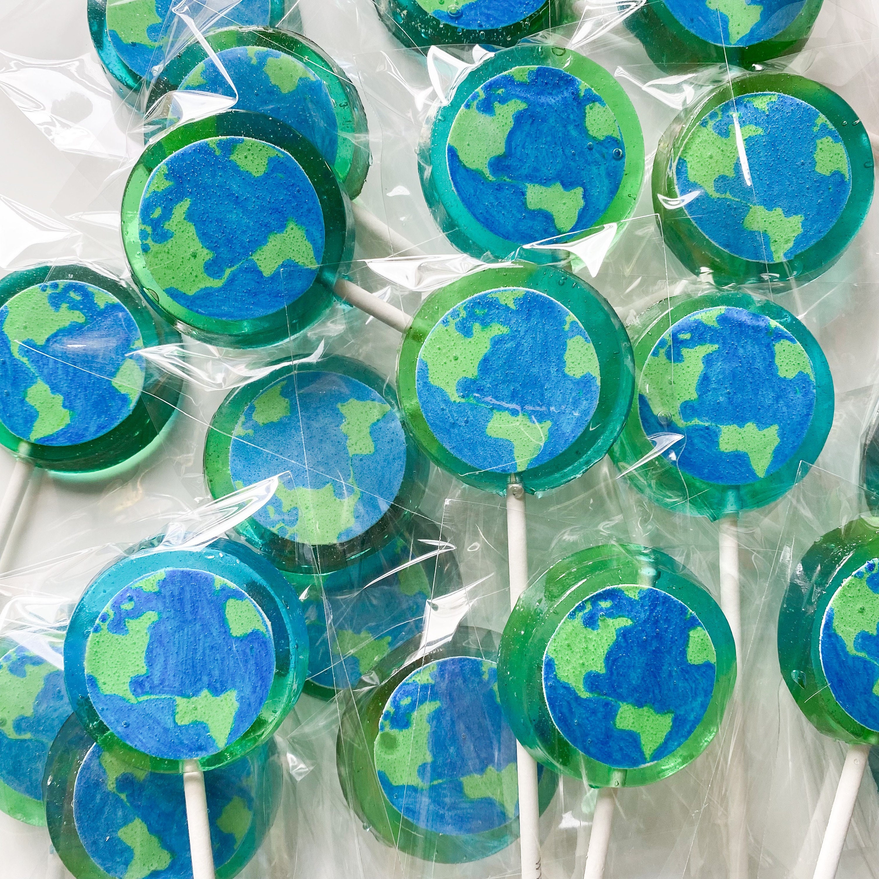 Planet Earth Lollipops, World Suckers, Planet Earth Party Favors, Earth ...