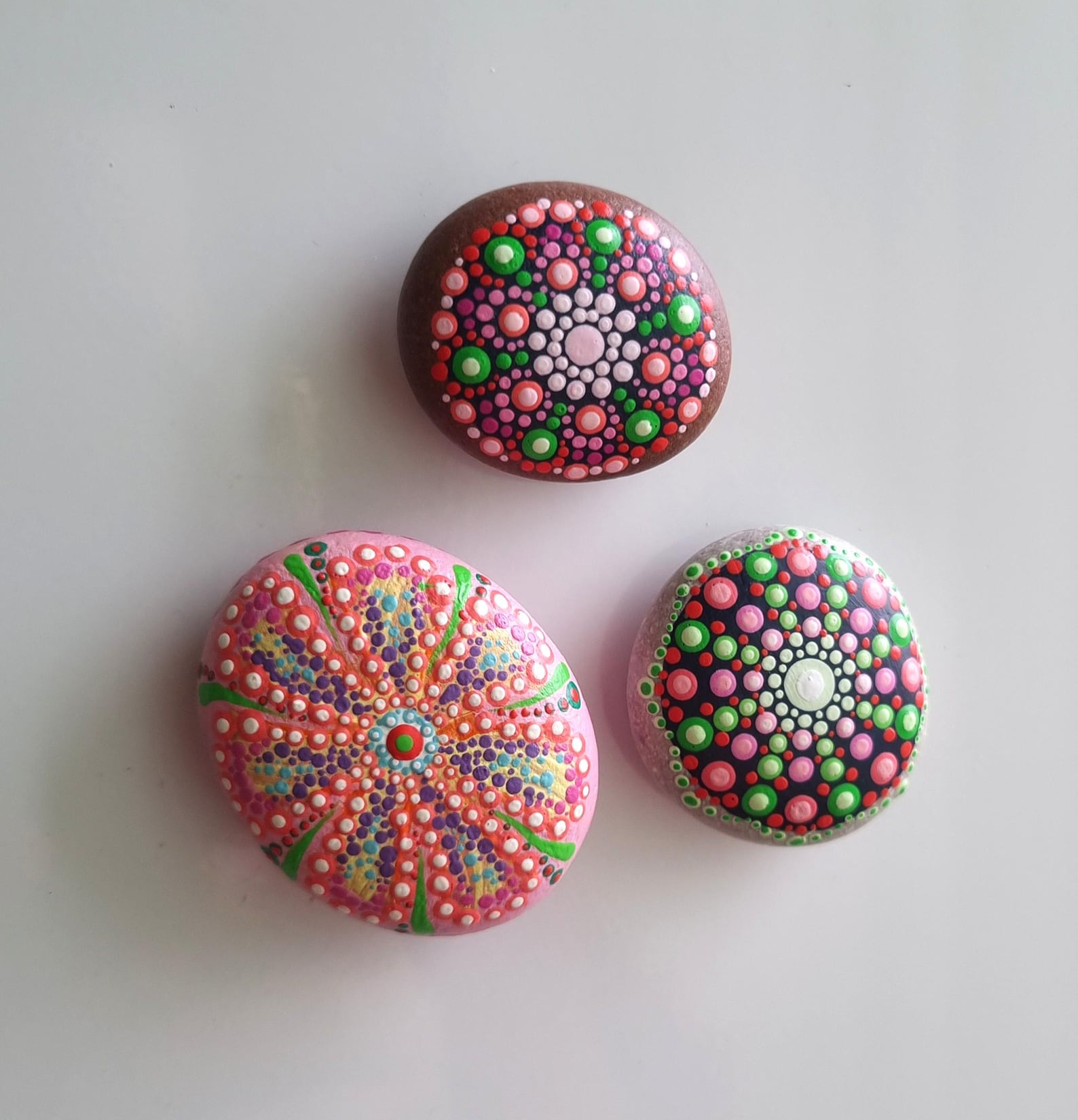 Set of 3 Mandala Pebbles, 3 Mandala Refrigerator Magnets, Painted ...