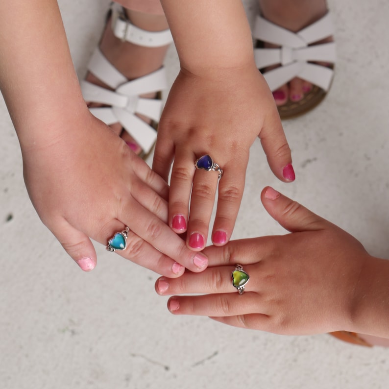Sterling Silver Heart Mood Ring Changes Colors Showing Your - Etsy