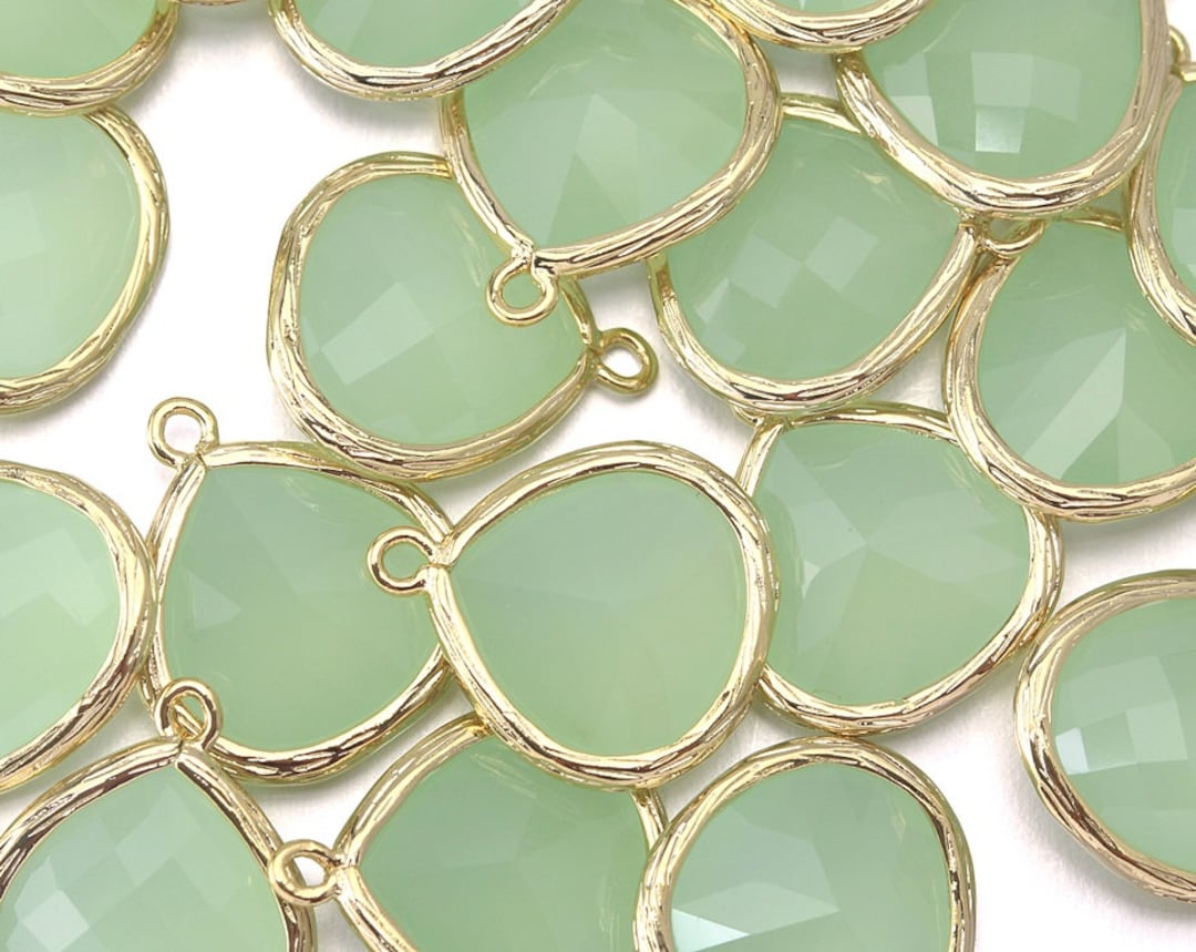 10% OFF (10 Pieces) . Light Mint Glass Pendant . Wholesale Jewelry ...