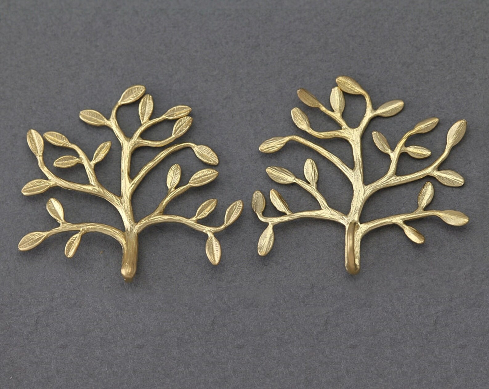 Tree Brass Pendant . Jewelry Craft Supply . 16K Matte Gold Plated Over ...