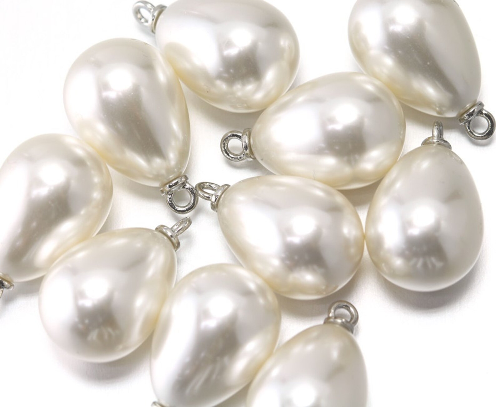 21mm X 13mm Teardrop Pearl Pendant . Wedding Jewelry, Bridal Jewelry ...