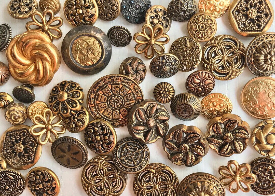 Metal Buttons, 50 Assorted Vintage and Current, Floral Design, Gold ...