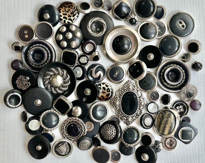 Colt Factory Buttons, Vintage, 74 Vassar Design, 2 Sizes, Dark Navy ...