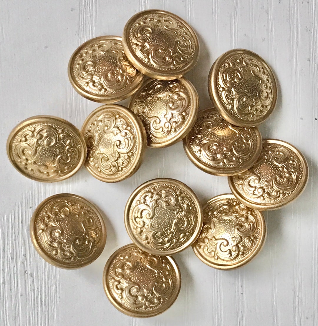 Metal Domed Buttons, Swirl Wreath Design, Gold Tone, Vintage, Set of 12 ...