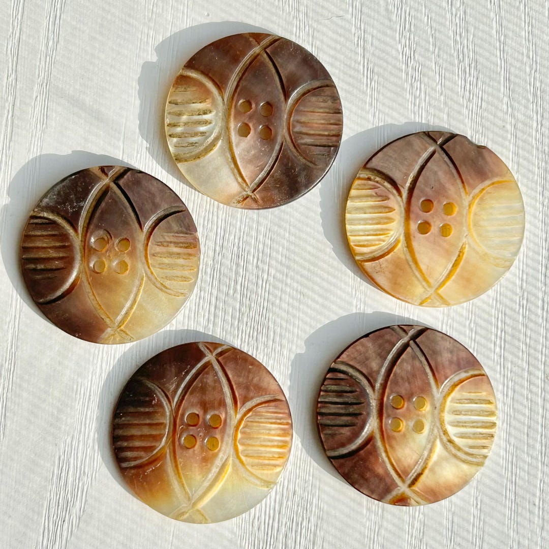 Carved Mother-of-pearl Buttons, Copper Iridescent, Vintage, Set of 5, 1 ...