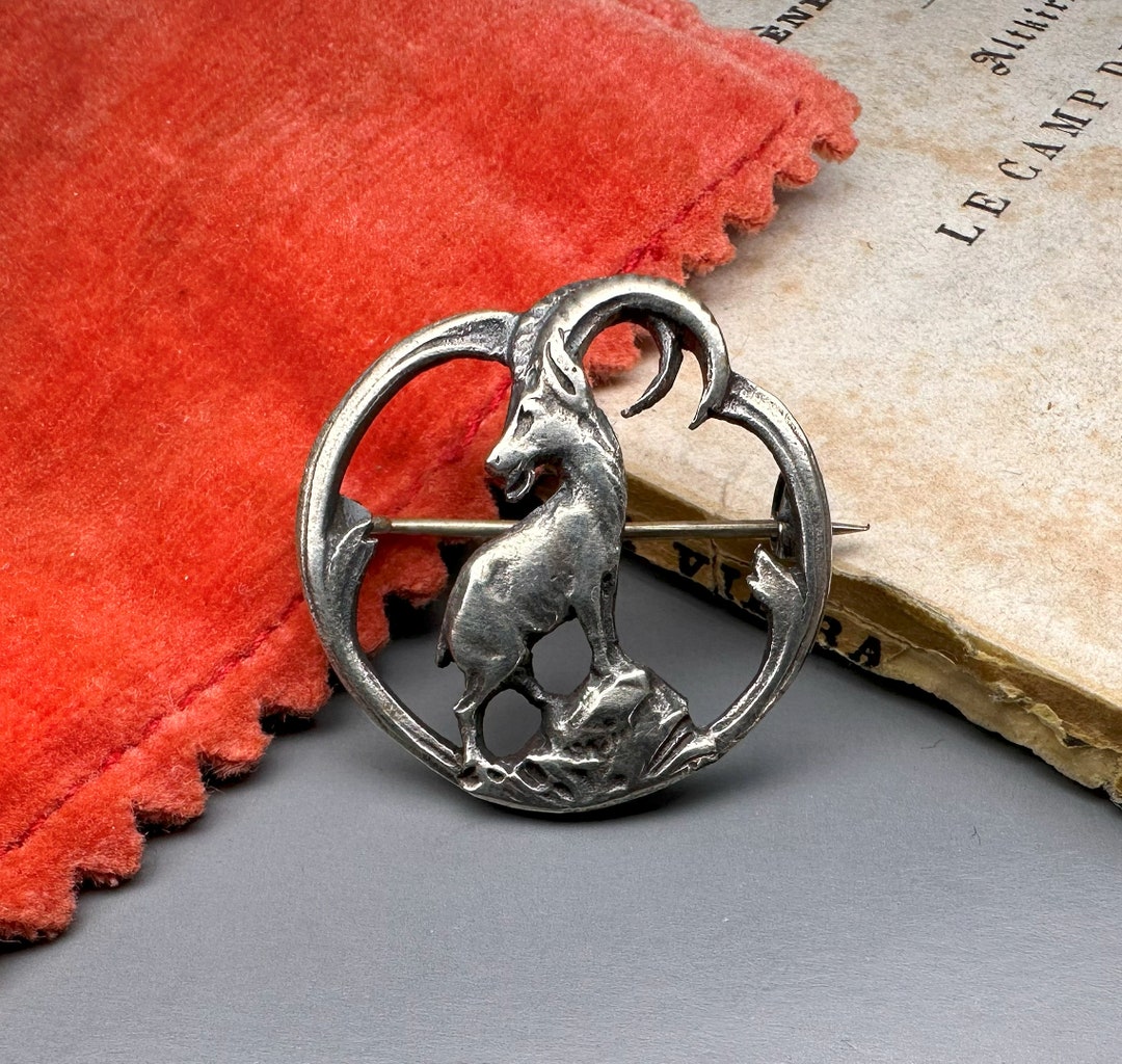 Antique German Hunter Brooch - Etsy